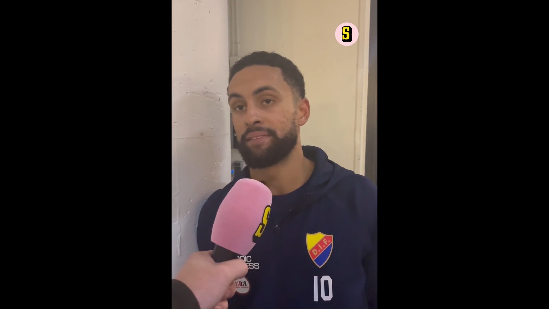 Djurgården vann mot Örebro när Oliver Kylington spelade första matchen