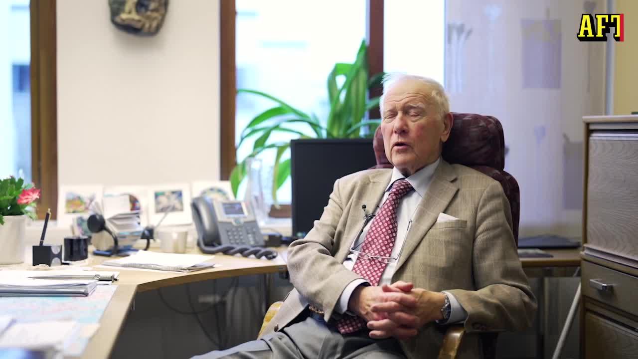 Reimar Westerlind är 94 år och jobbar fortfarande heltid