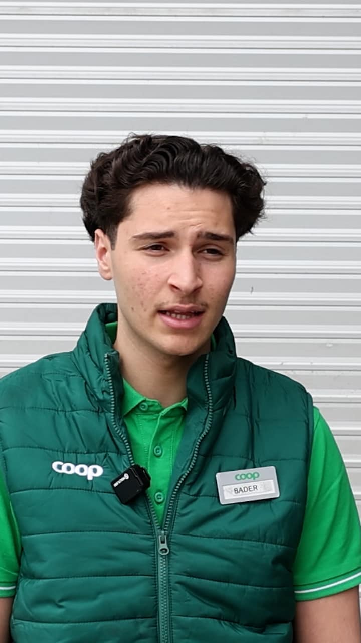 19-åriga Bader ska utvisas efter studenten - Aftonbladet TV