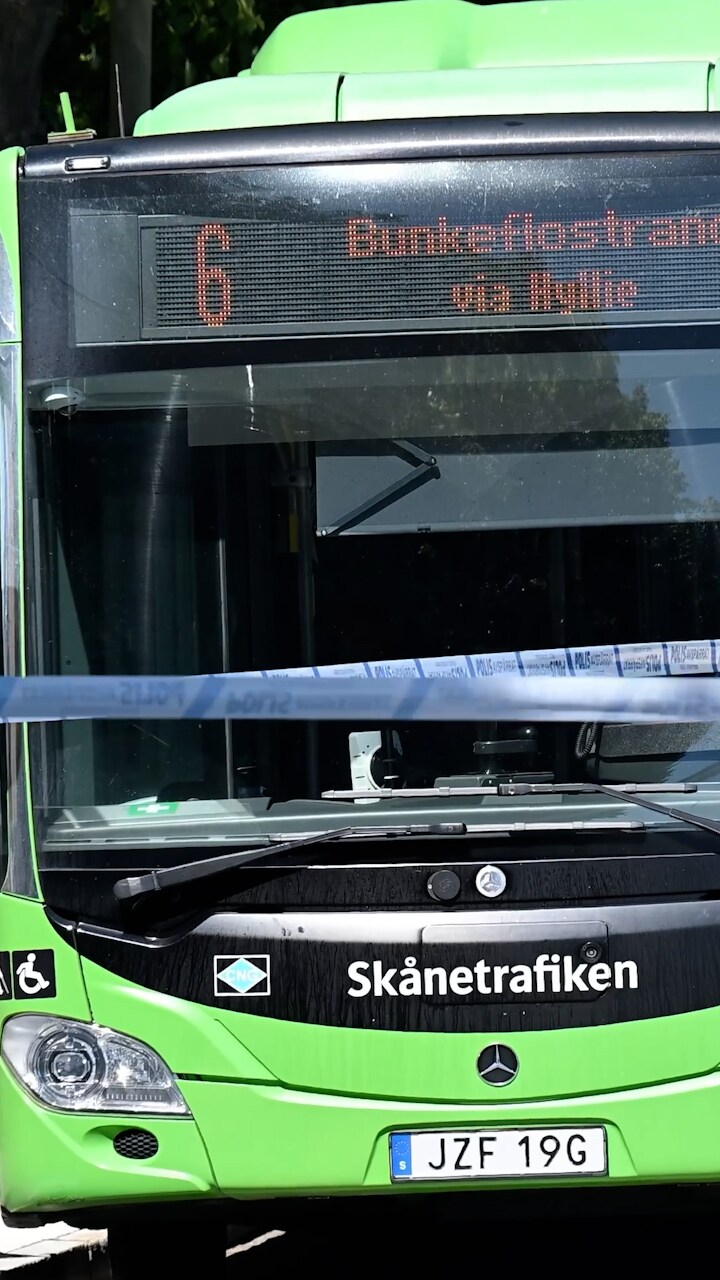 Pojke knivskadad på buss i Malmö – tonåringar gripen