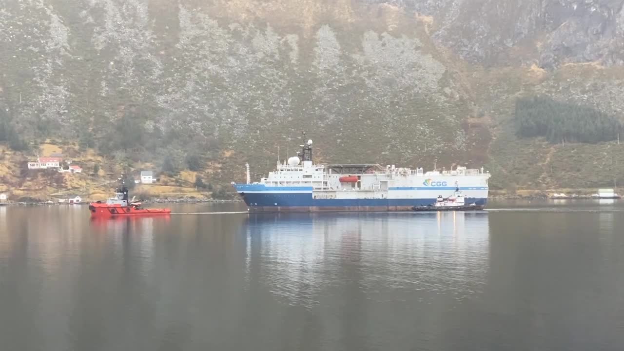 Ocean Phoenix under slep-ny.mp4