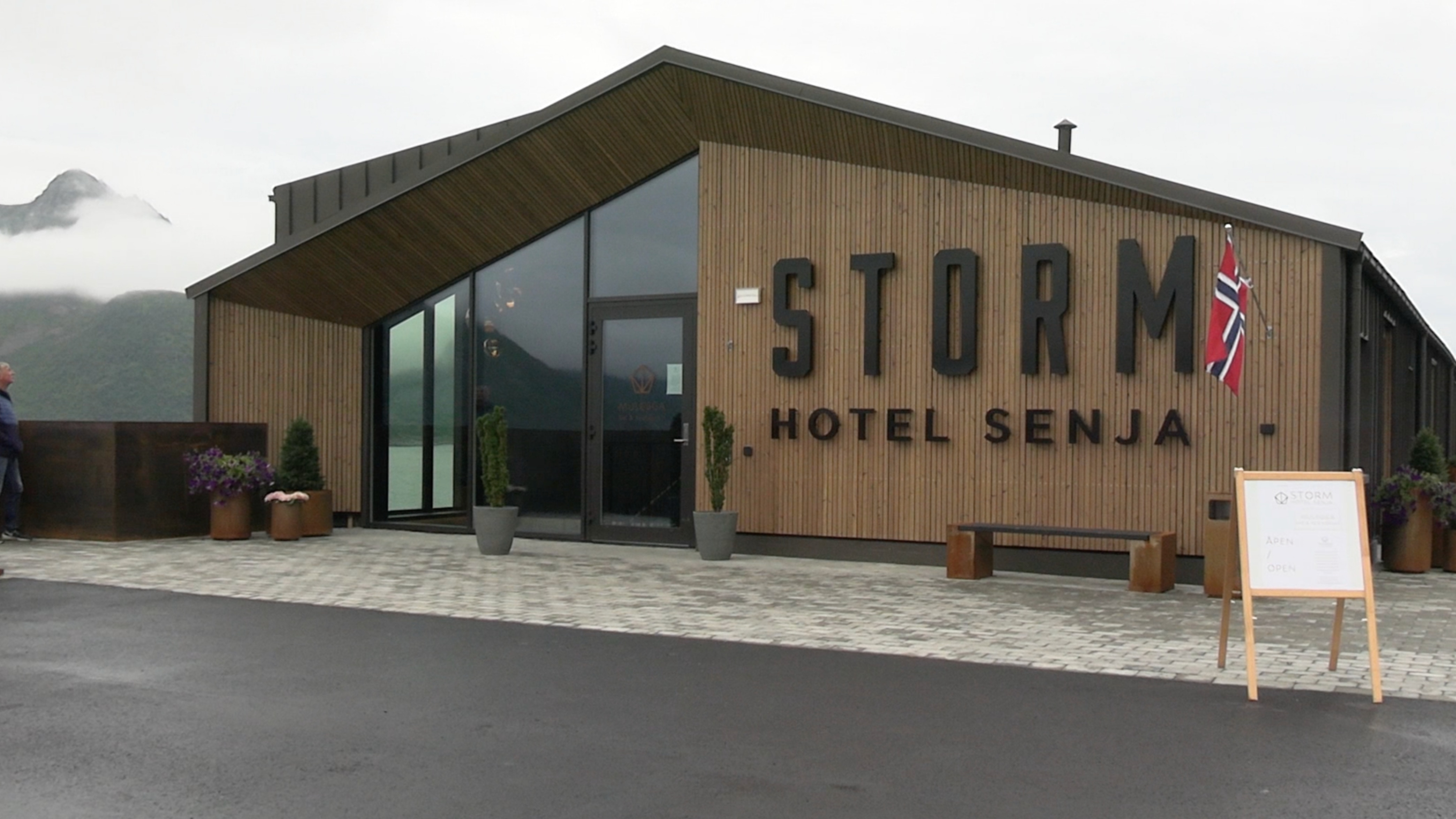 Bli med på omvisning av Storm Hotel