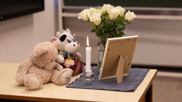 Holder åpen kirke til minne for omkomne Torjus Seland (7)