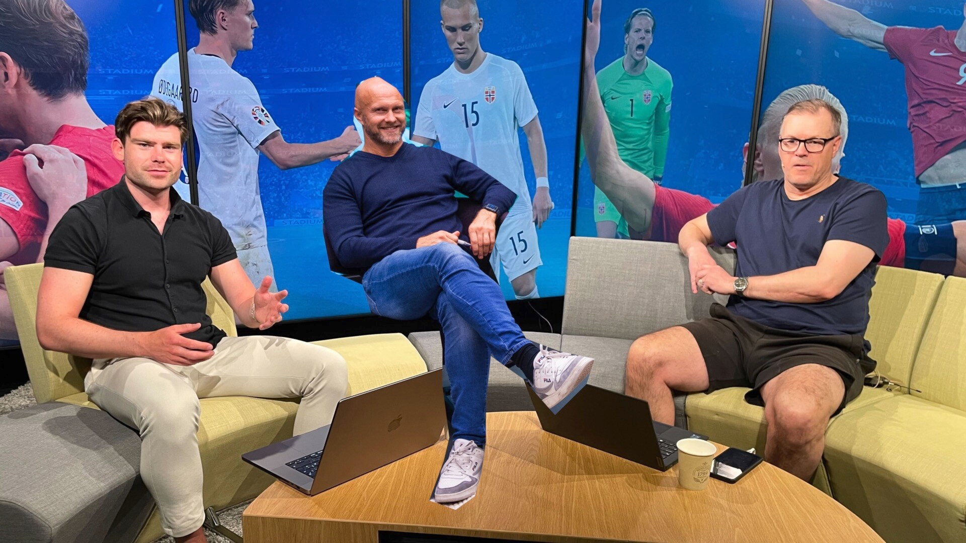 Følg Norge - Spania med Kjetil Rekdal og Joacim Jonsson - VGTV Følg Norge - Spania med Kjetil Rekdal og Joacim Jonsson - VGTV