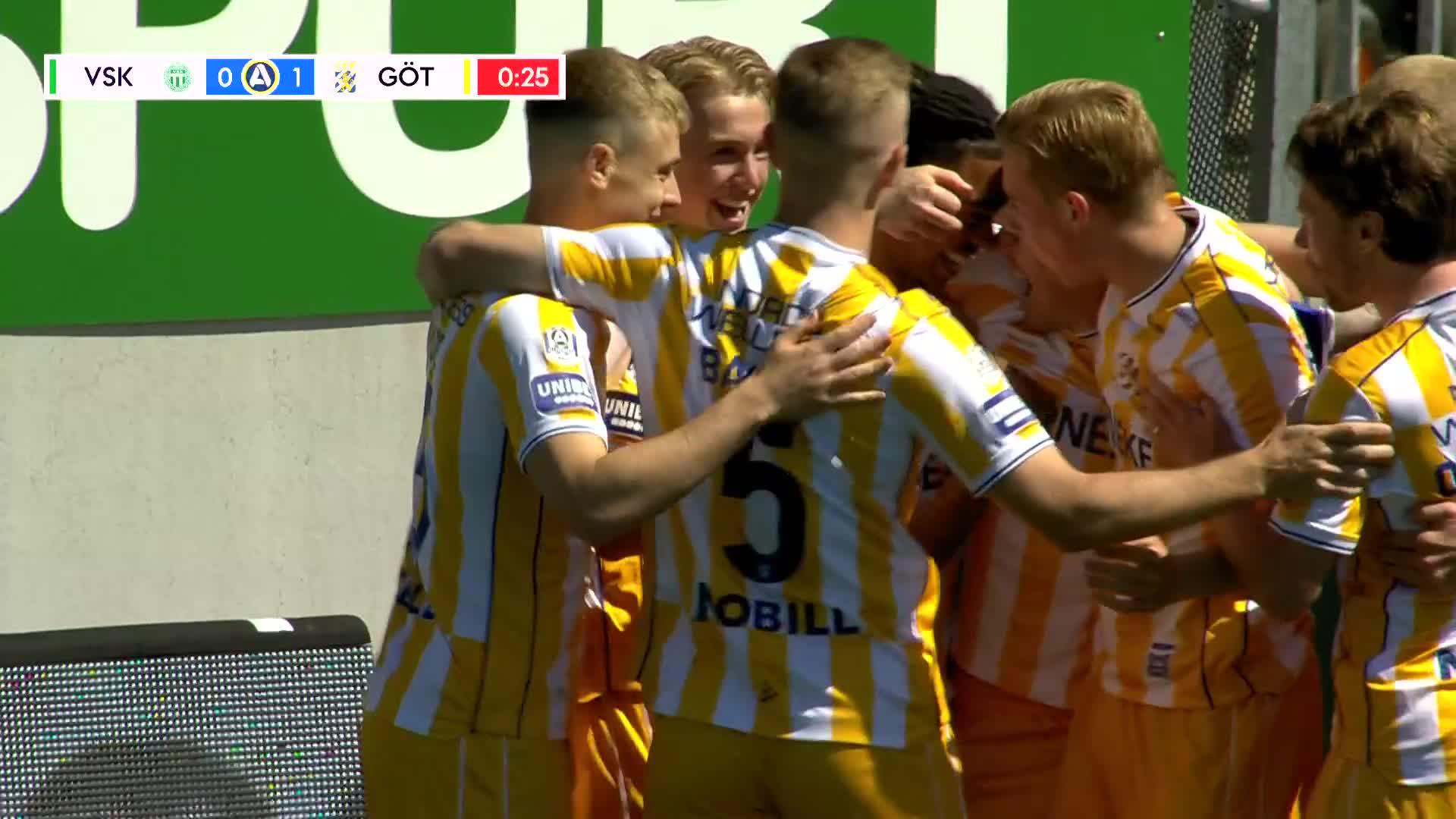 Tobias Heintz setter 1-0 mot Västerås - VGTV