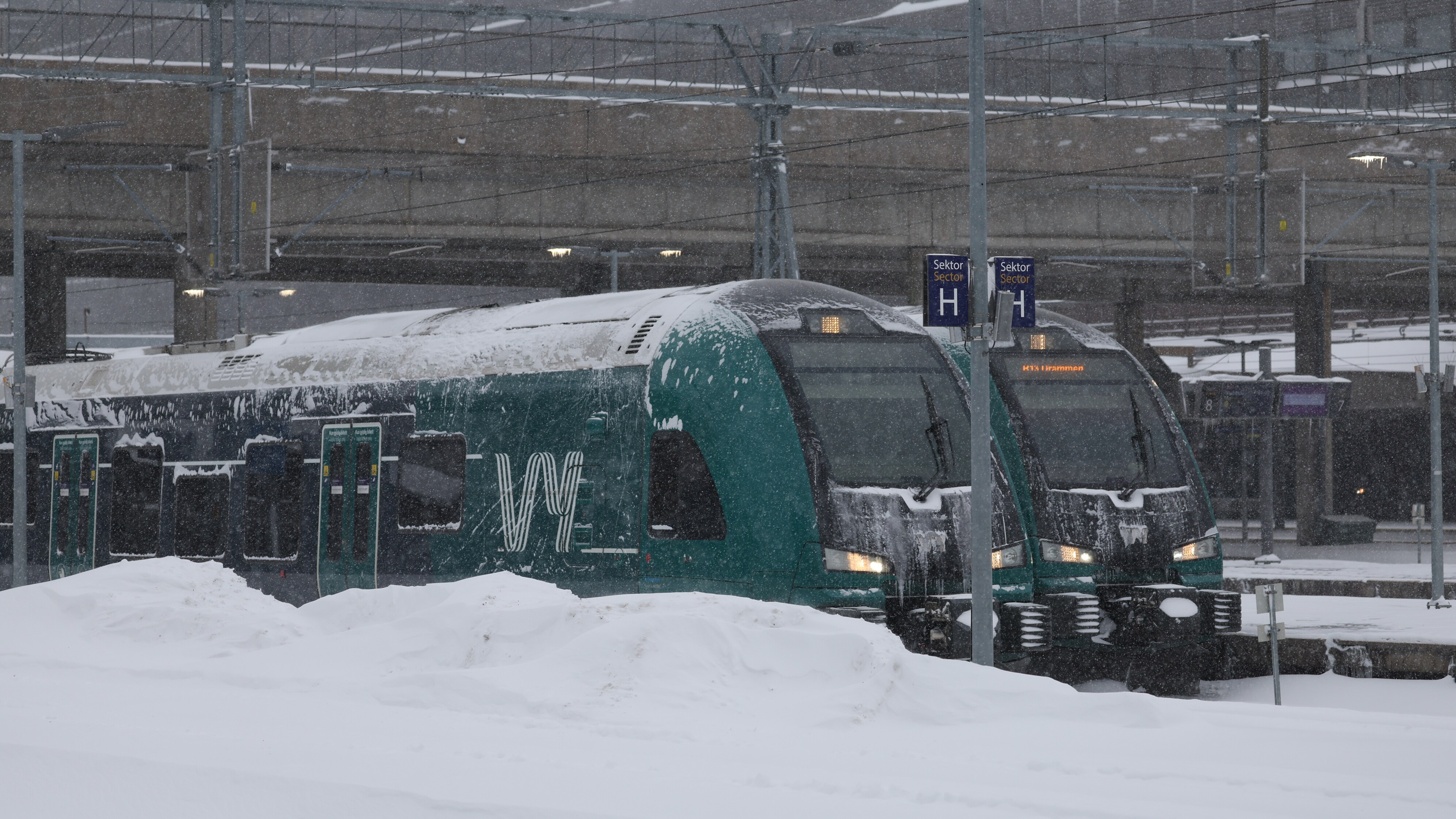 VG Nyheter:Snøen stopper Østlandet - VGTV