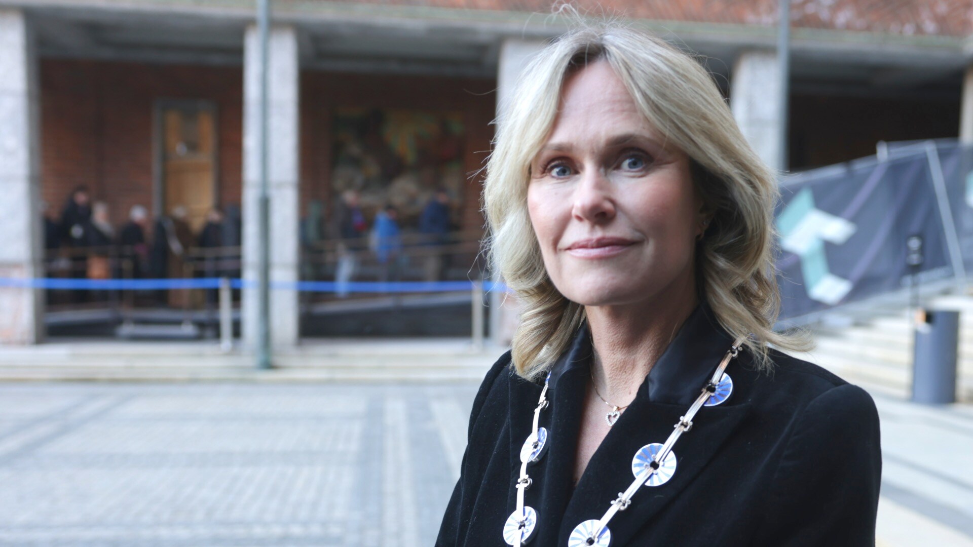 Lillebjørn Nilsen bisettes: Anne Lindboe om Lillebjørn Nilsen - VGTV