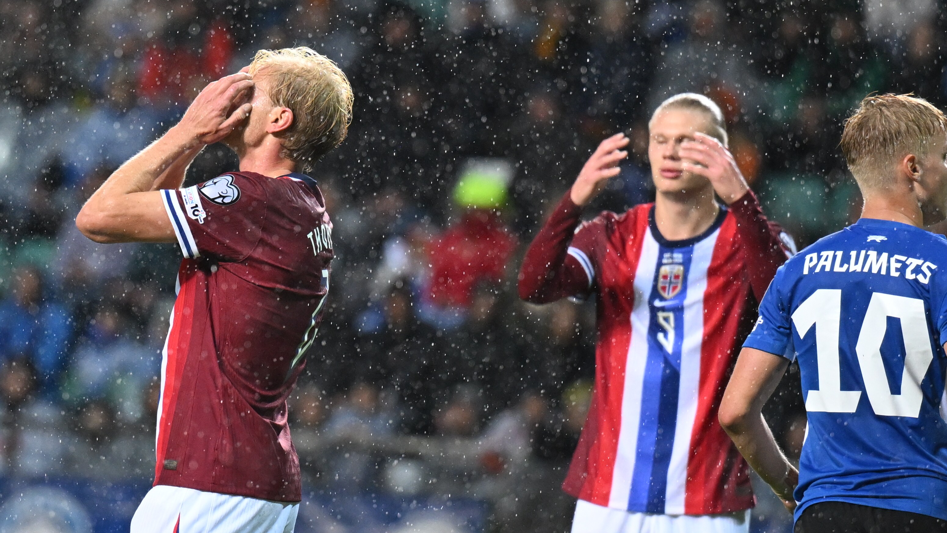 SE NÅ: Siste nytt om Estland-Norge - reaksjoner i pausen - VGTV