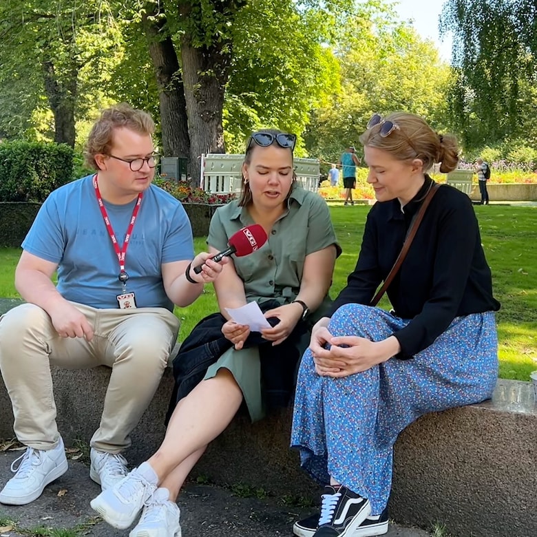 Hva betyr rizz og gyatt? Se stor guide til TikTok-språket